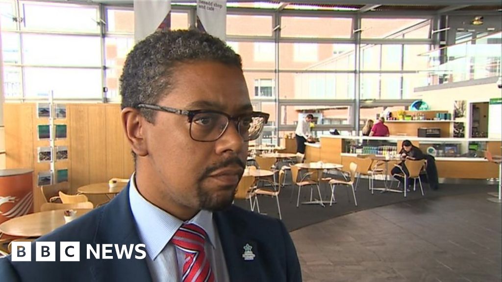 Tawel Fan: 'Improvements in mental health care needed' - BBC News