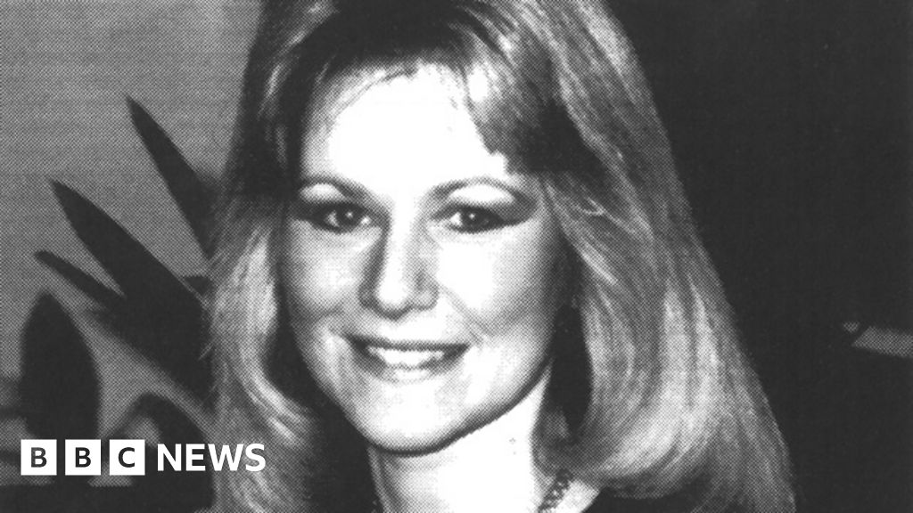 DNA profile found in 1994 murder of Julie Pacey in Grantham - BBC News