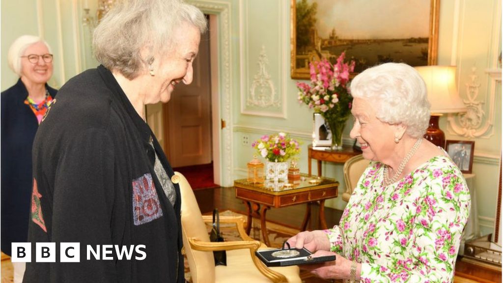 Thea Musgrave: An undimmed passion for music - BBC News