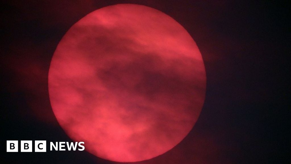 Why is the sun red? BBC Weather's Charlie Slater explains