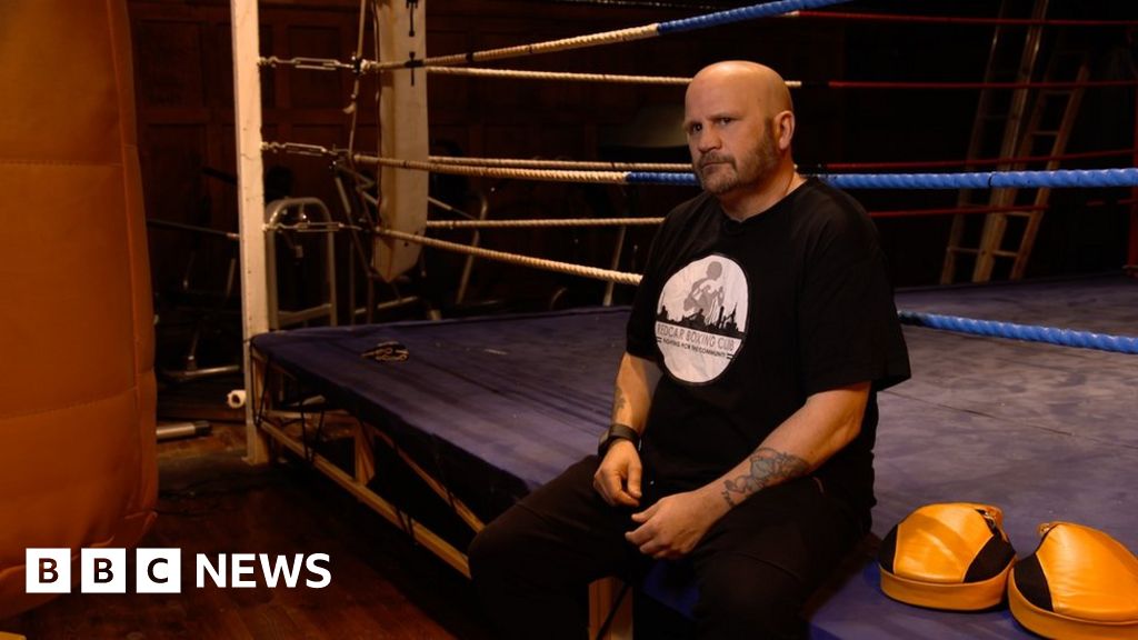 What happens in a working-class town when work is taken away? - BBC News