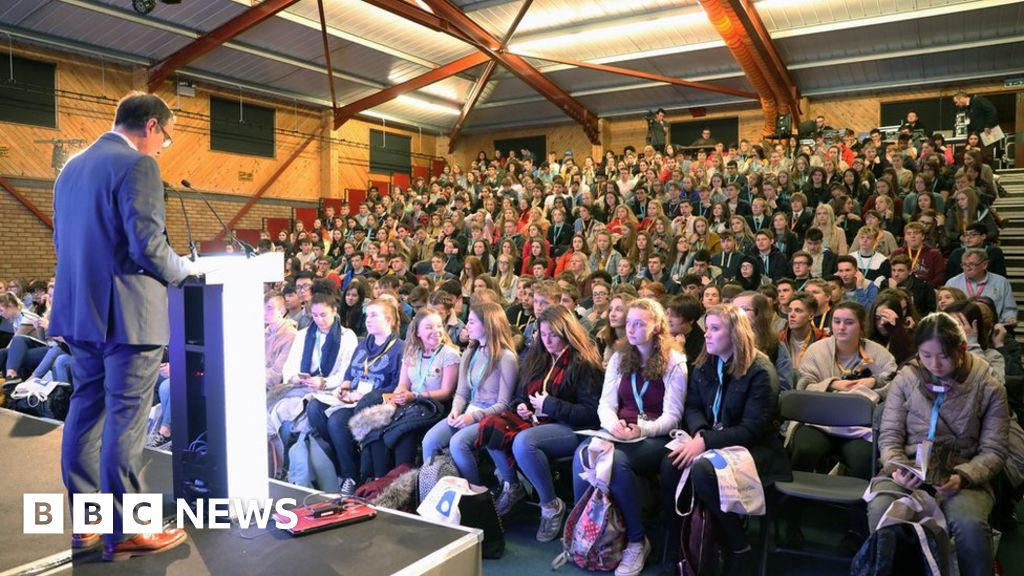 Seren project to get Welsh students into top universities - BBC News