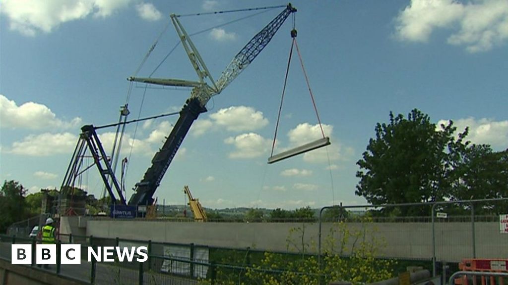 St Asaph bridge replaced to prevent flooding - BBC News