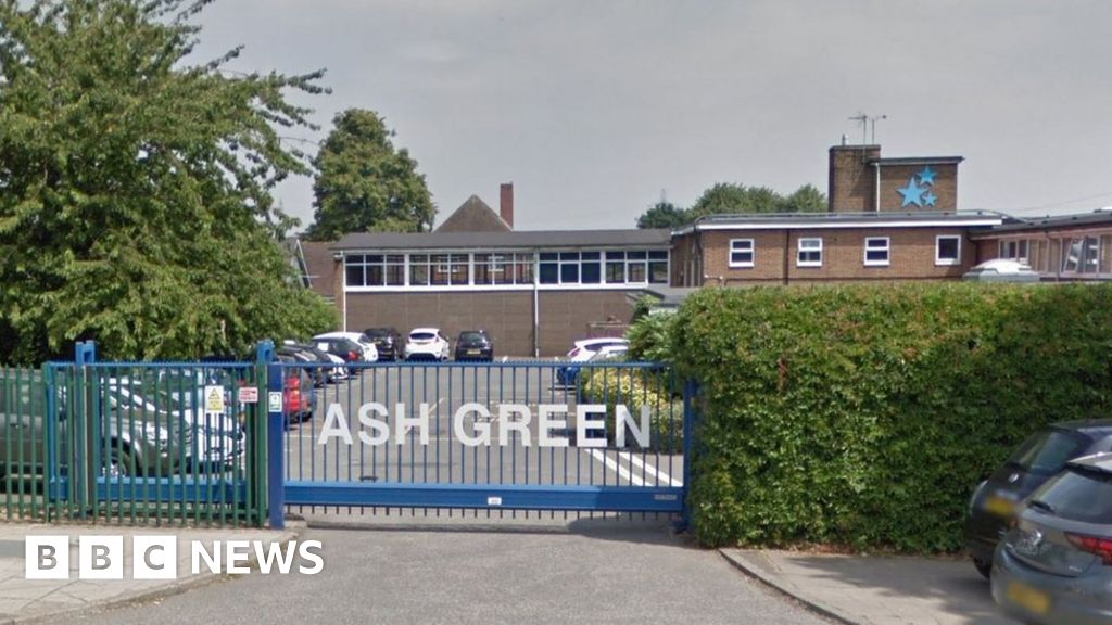 Ash Green School teachers gave exam pupils 'excessive' aid - BBC News