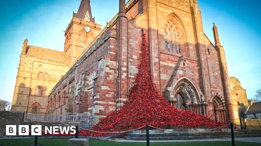 Orkney poppy display honours Battle of Jutland war dead - BBC News