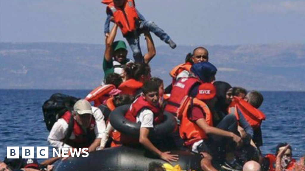 'Boycott death boats' - BBC News