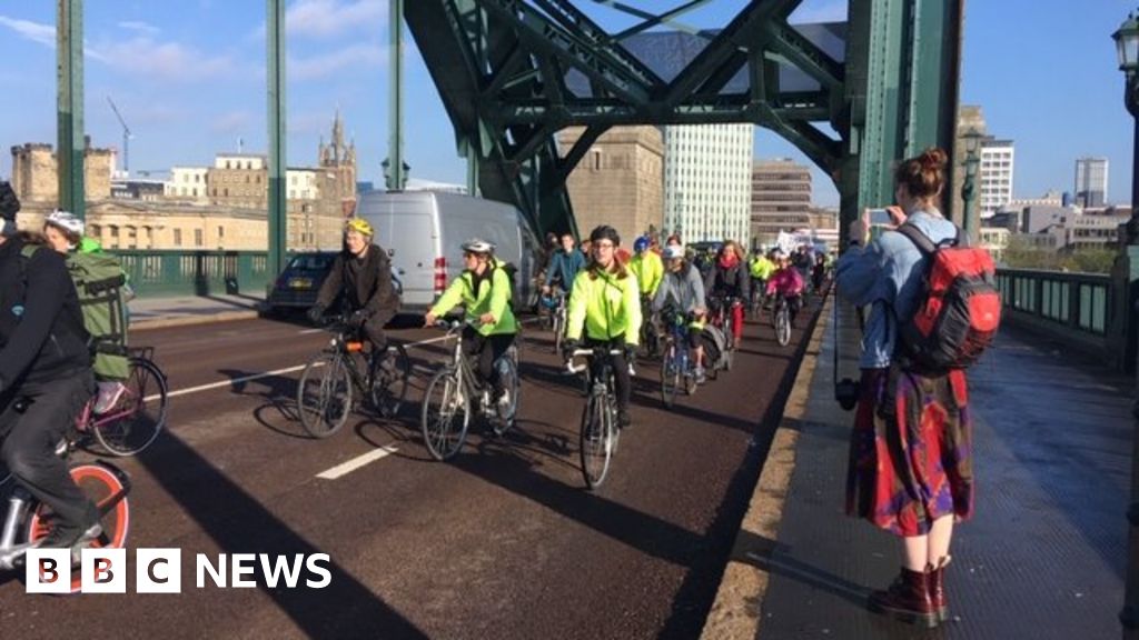 Extinction Rebellion activists in Tyne Bridge cycle protest