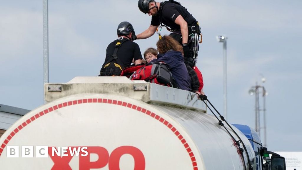 Climate activists end protests at two Scottish oil sites