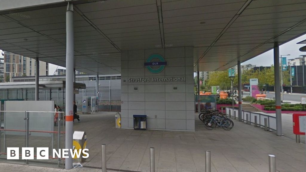 Man stabbed at Stratford DLR station during rush hour - BBC News