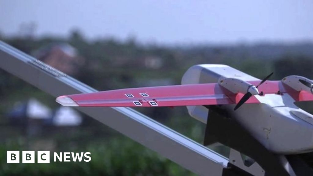 Drones carry patients' blood for a fee in Rwanda - BBC News