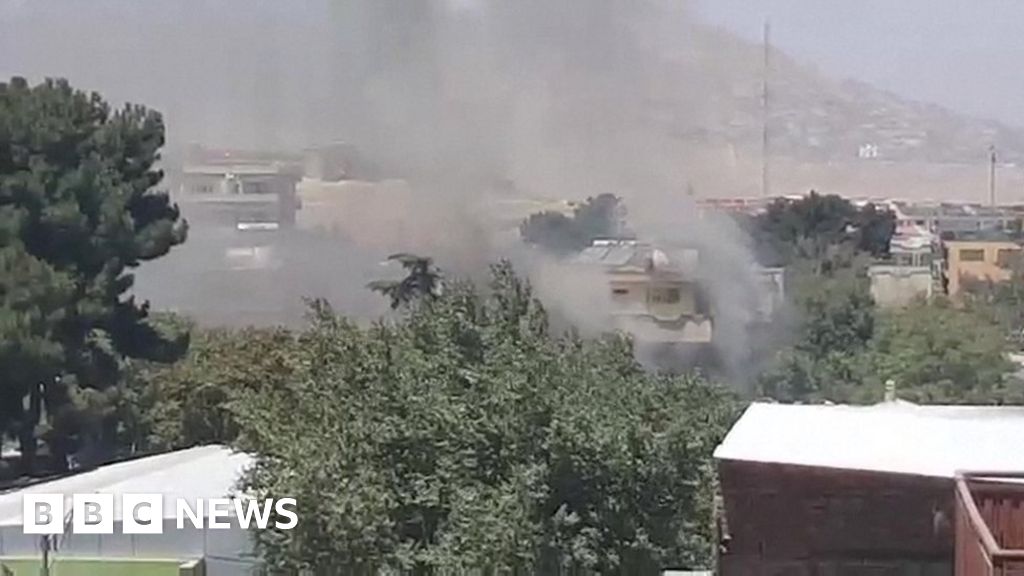 Kabul attack: Gun battle and suicide bombing in Afghan capital - BBC News