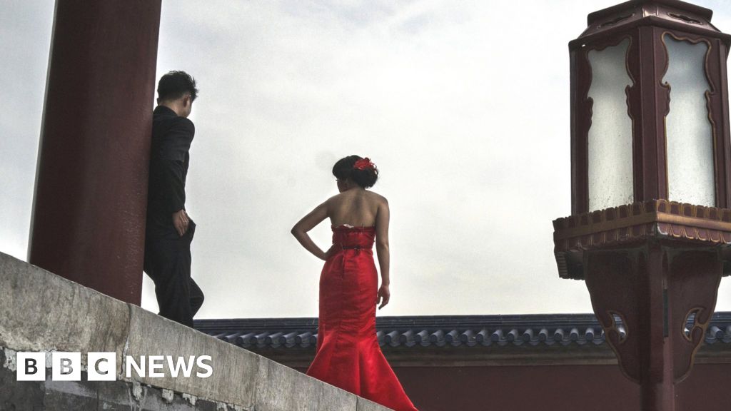 The rising cost of a Chinese bride price - BBC News