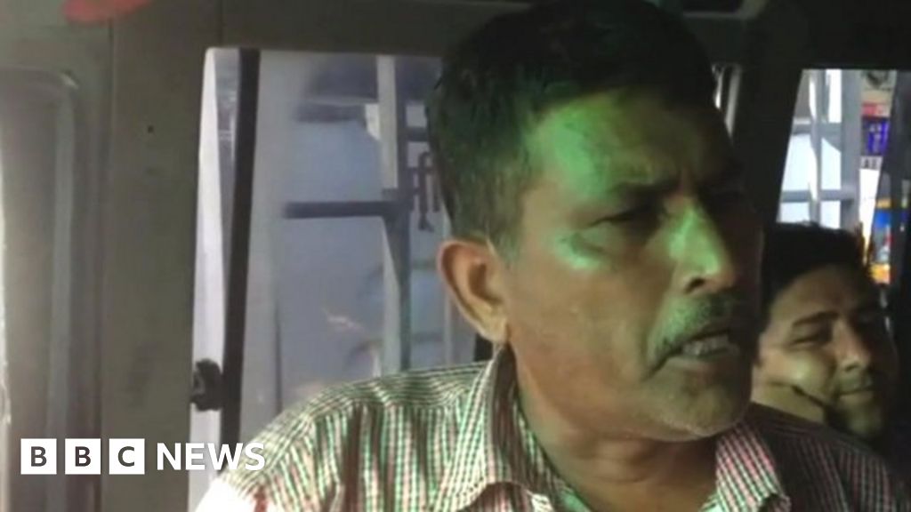 Bus driver recounts saving passengers in Punjab siege - BBC News