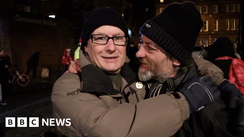 People's Kitchen street party helps those in need - BBC News