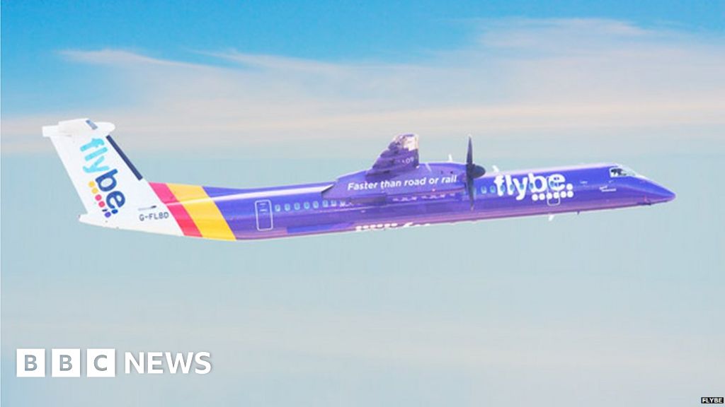 Flybe plane crew praised for Belfast emergency landing - BBC News