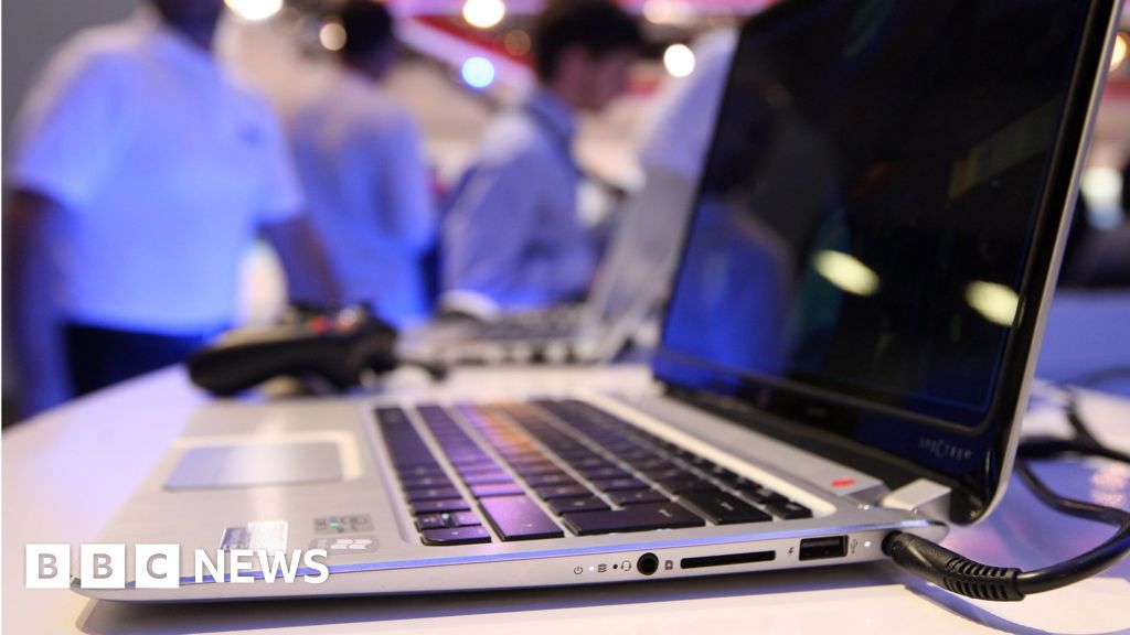 Rush to fix 'serious' computer chip flaws - BBC News