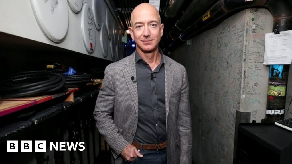 Amazon's Bezos: US needs to be defended - BBC News