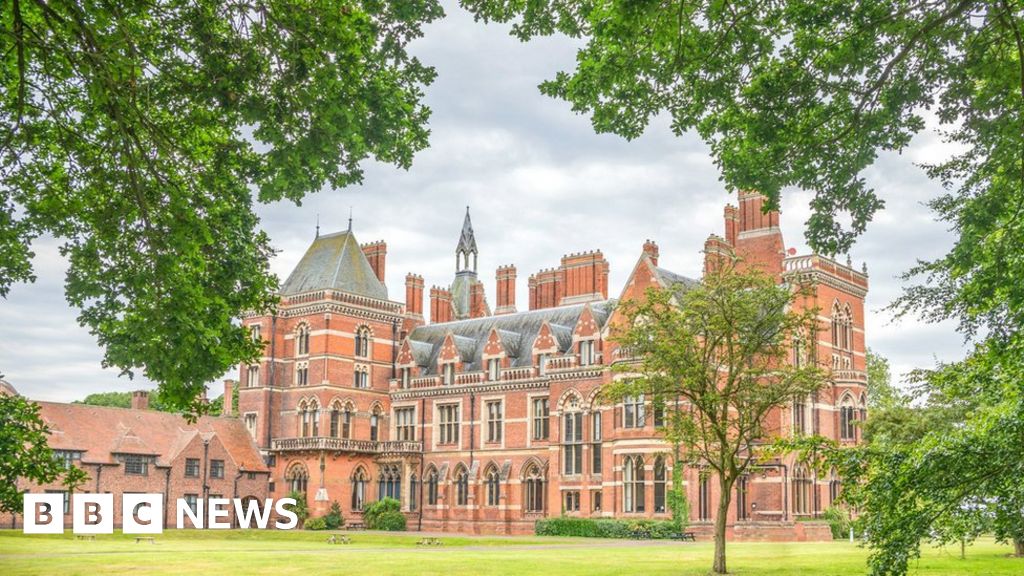 Historic Kelham Hall handed events licence for reopening - BBC News