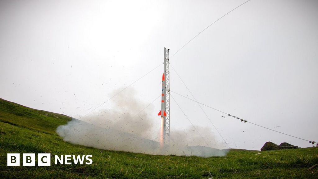 'Space race' hots up with first Shetland rocket launch - BBC News