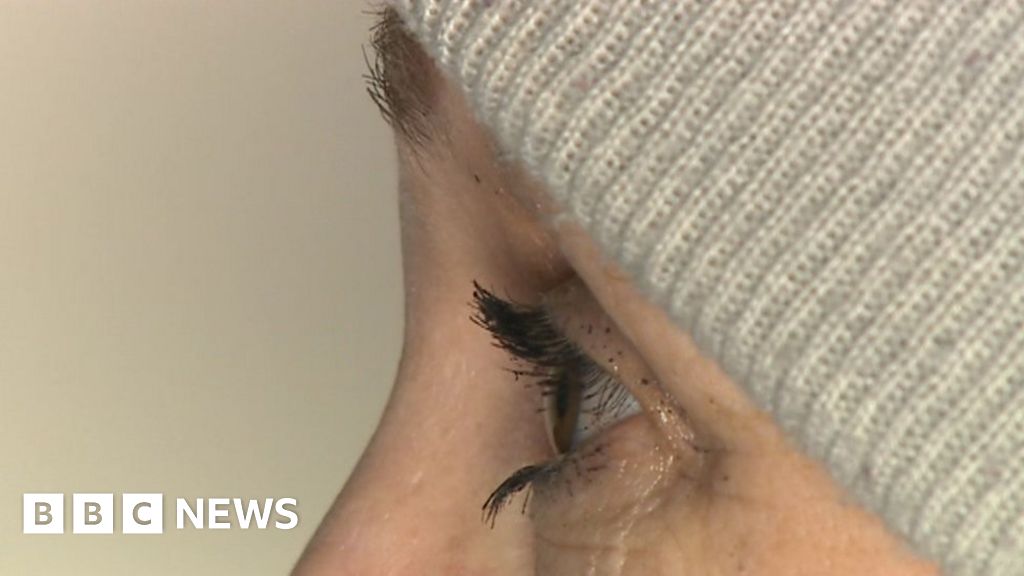 'Domestic violence victims face isolation at Christmas'