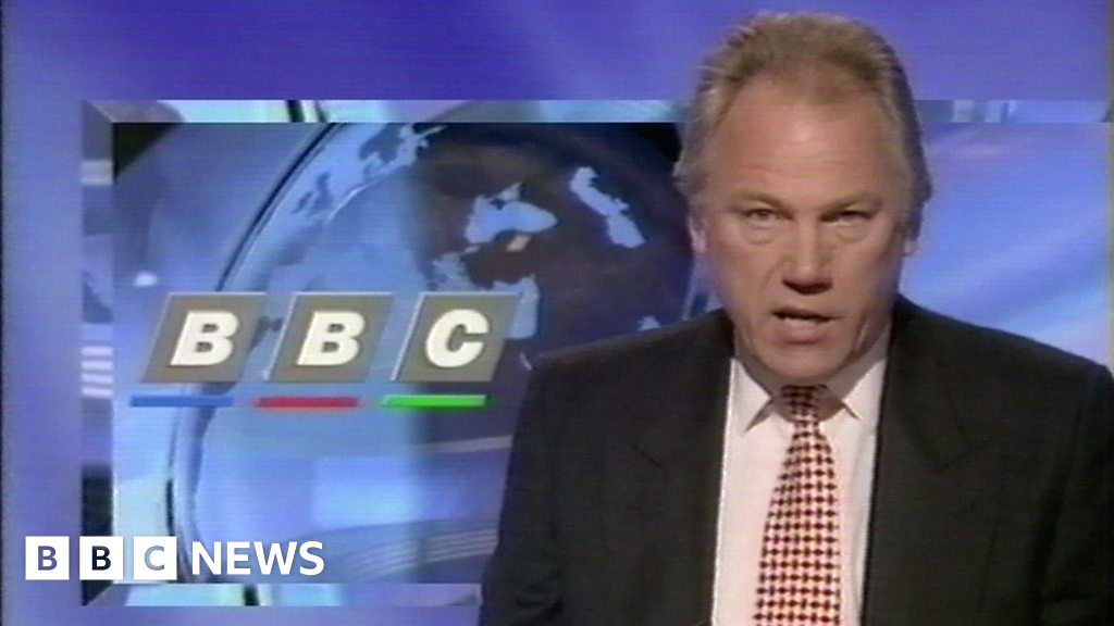 Peter Sissons announces John Major's resignation as Tory leader