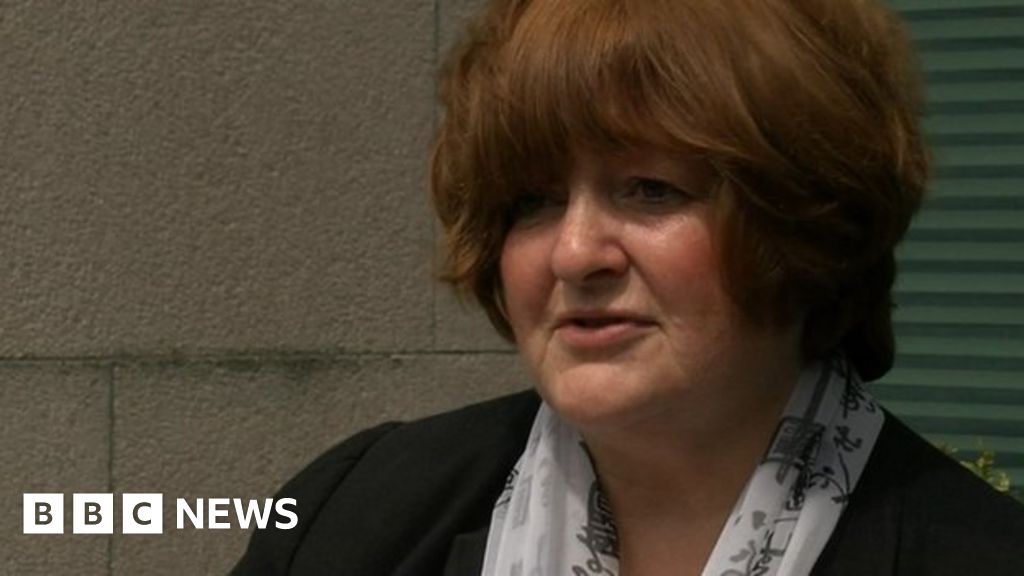 Welsh RCN director calls for more nurses to be trained - BBC News