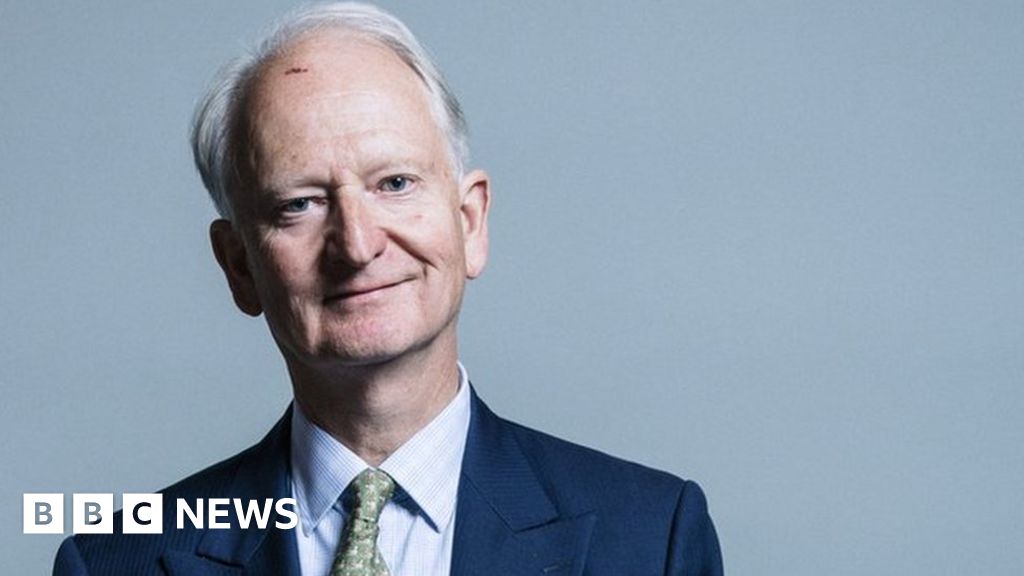 North West Norfolk MP Sir Henry Bellingham to stand down - BBC News