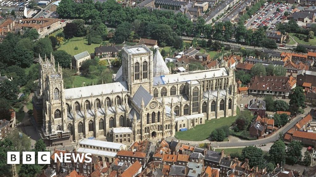 Covid: City of York Council meetings go online over Omicron threat