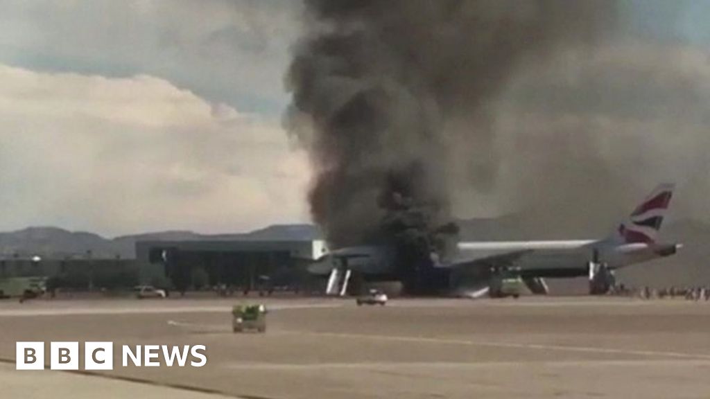 British Airways plane catches fire on Las Vegas runway - BBC News