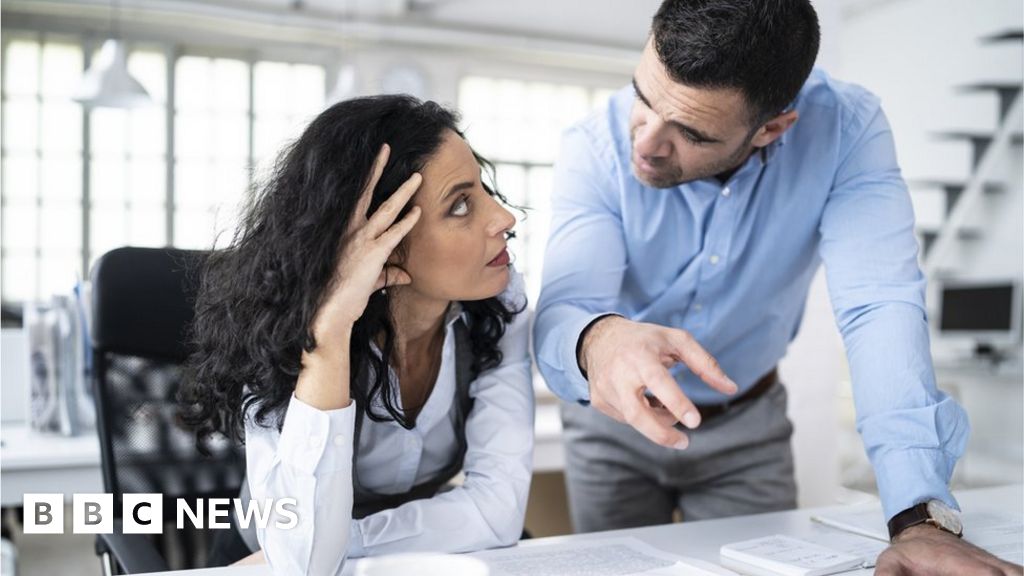 'Mediocre' male managers are stopping women's rise