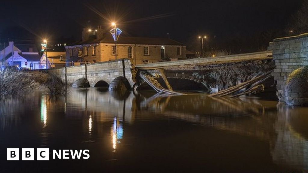 Collapsed Tadcaster bridge repairs 'to cost £3m' - BBC News
