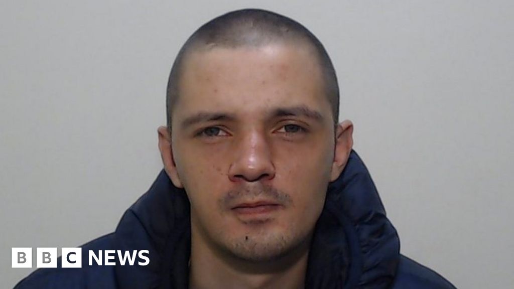 Rochdale rapist who sexually abused children jailed - BBC News