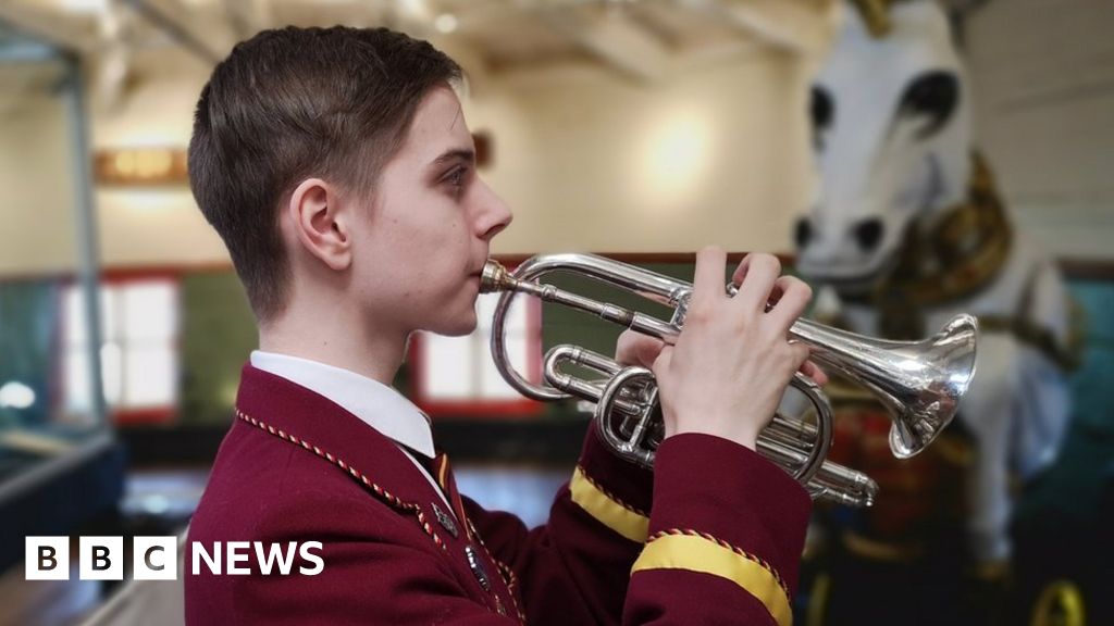 Rediscovered WW1 cornet to sound Last Post on Remembrance Sunday - BBC News