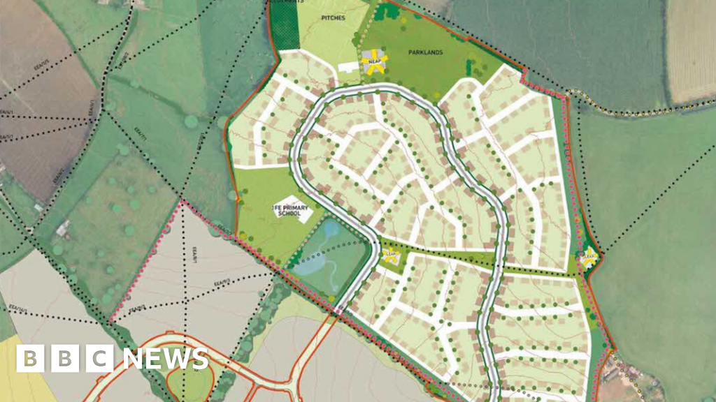 Developer submits plans for 635 homes and primary school in Stroud