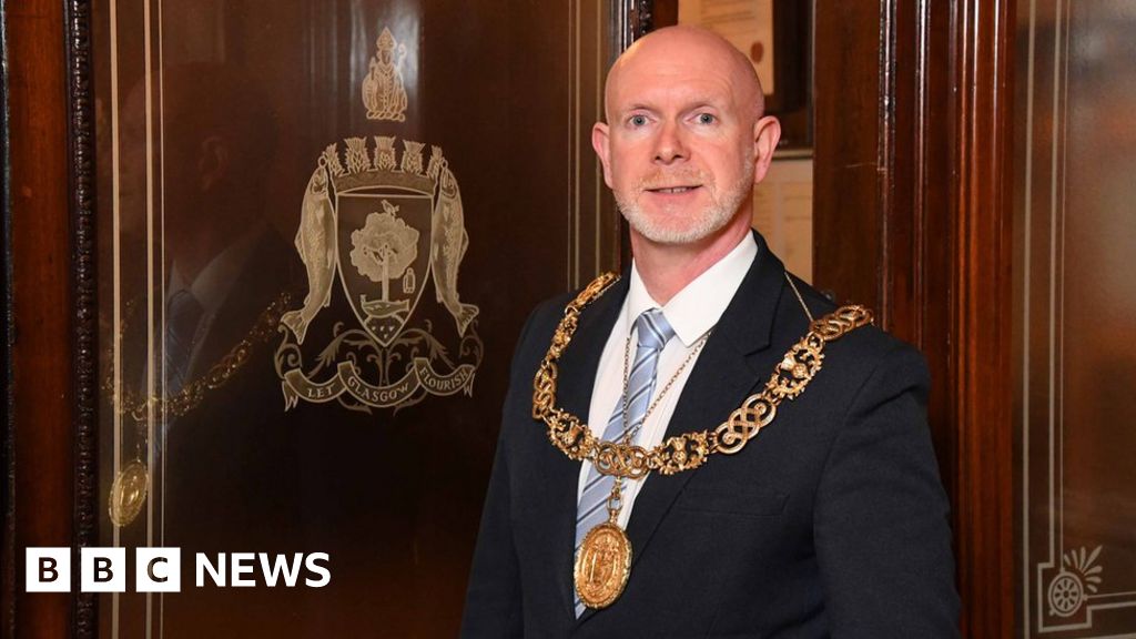 New Lord Provost elected to Glasgow City Council - BBC News