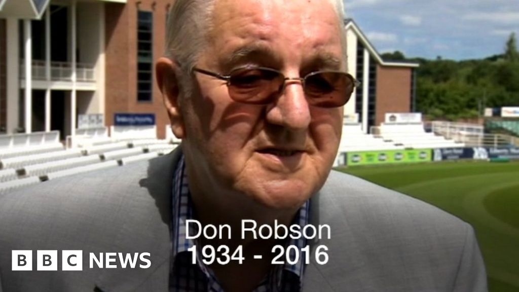 Durham cricket pioneer Don Robson dies aged 82 - BBC News