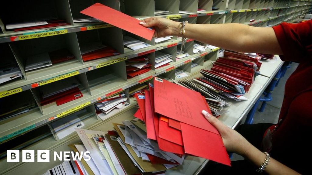 The Vocabularist: Three different meanings of mail - BBC News