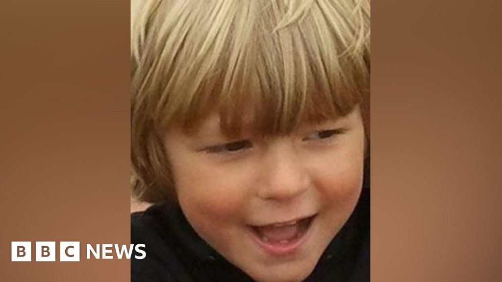 The 'brutal reality' for alcohol-damaged children - BBC News