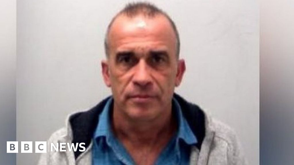 Southend police seek man over stabbing murder