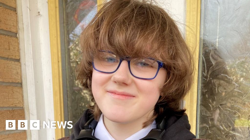 I'm trans so I've never used the school toilets - BBC News