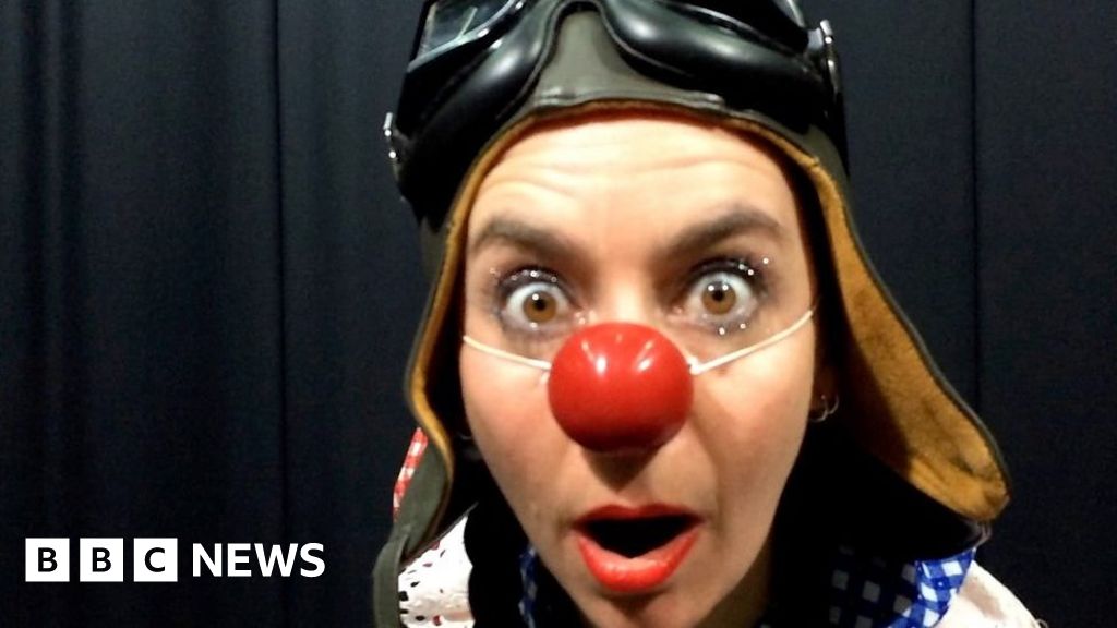 Clowning is the 'ticket to freedom' - BBC News