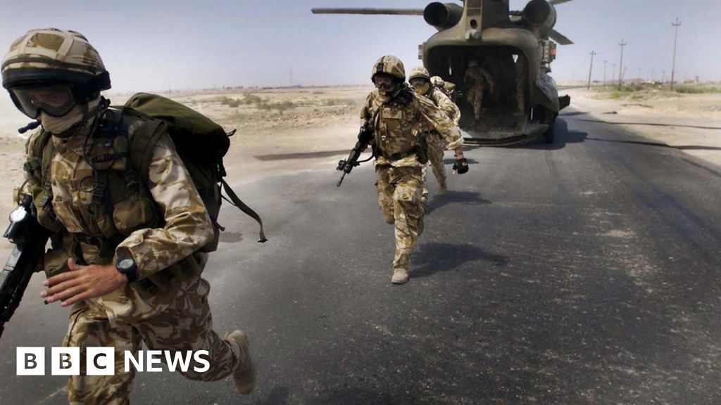 SAS soldier 'investigated for Iraq War mercy killing' - BBC News