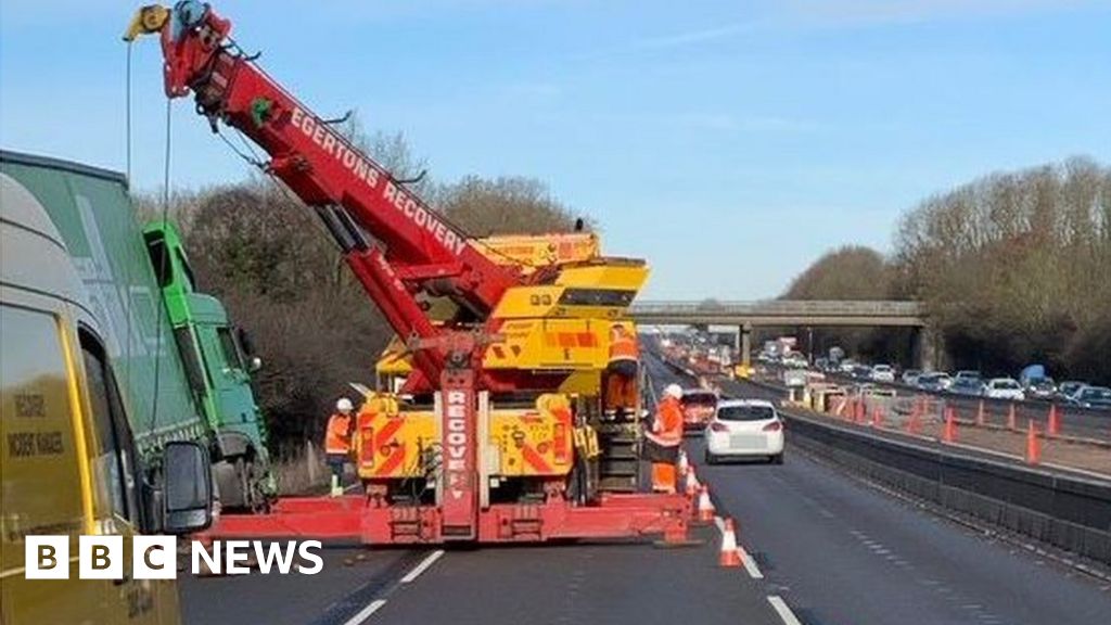 Lorry stuck in ditch near Stoke-on-Trent slows M6 traffic