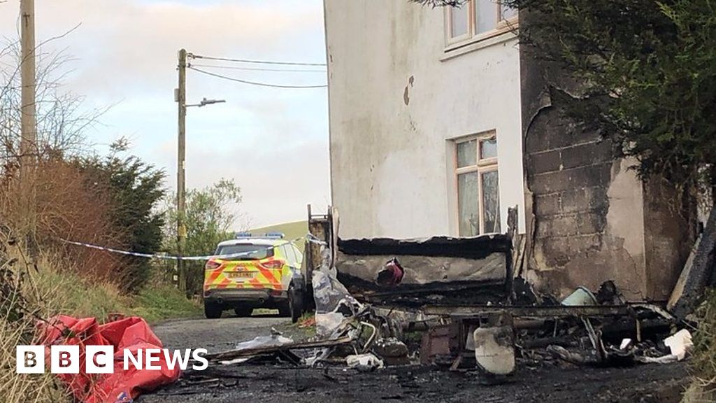 Ffair Rhos caravan fire family's burns 'horrendous' - BBC News