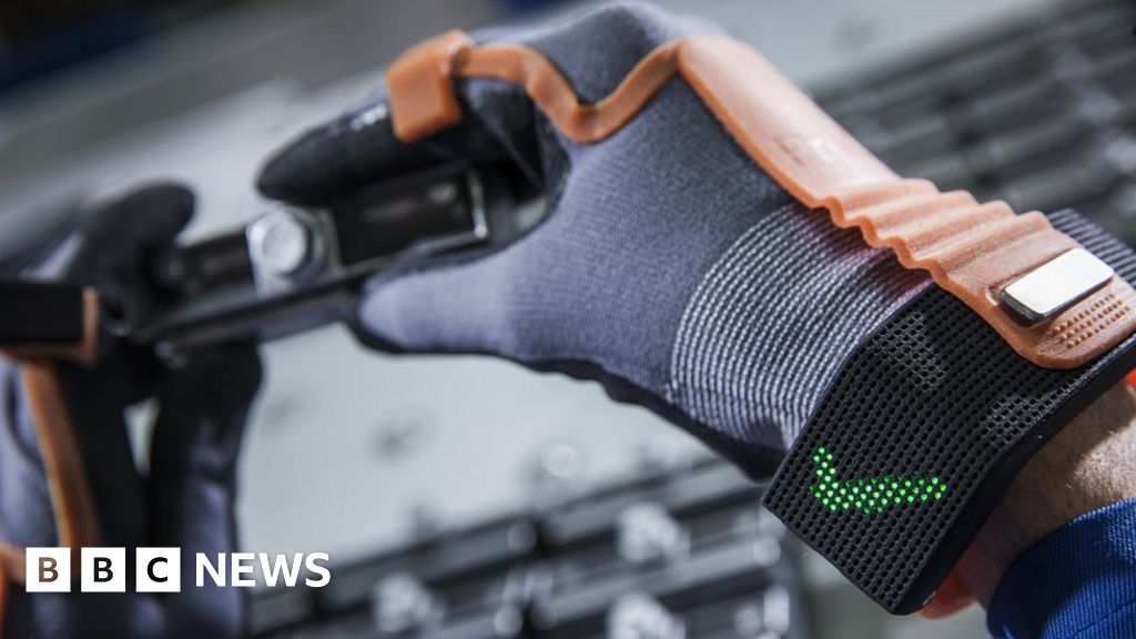 What one piece of tech would transform your working life? - BBC News