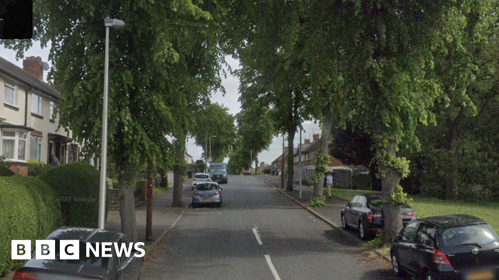 Smethwick: Man injured following Christmas Eve shooting
