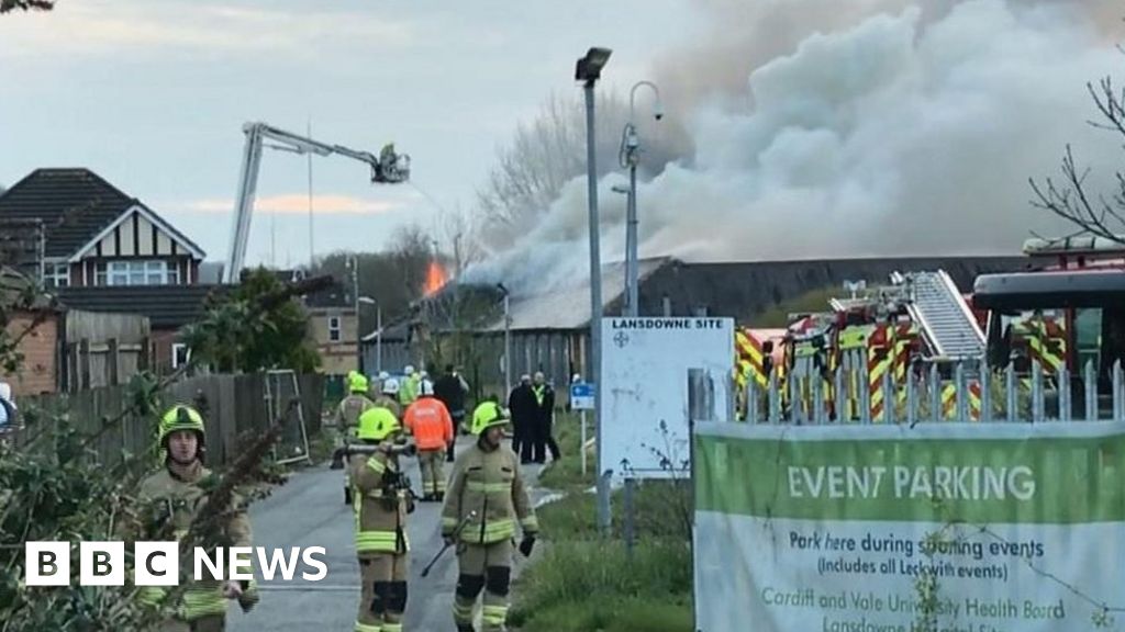 Major fire rages at ex Lansdowne Cardiff hospital - BBC News