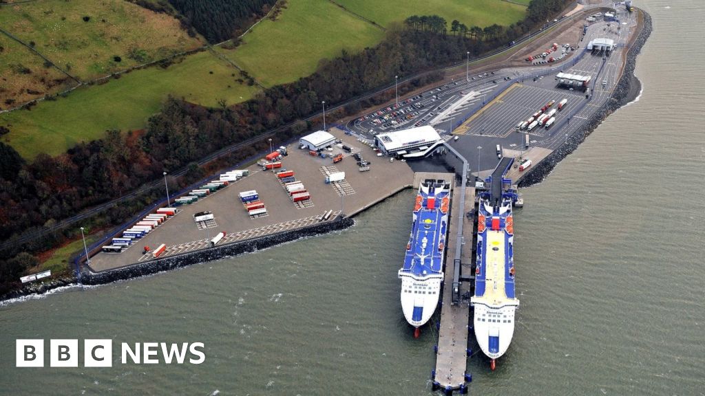Cairnryan harbour rates dispute settled - BBC News