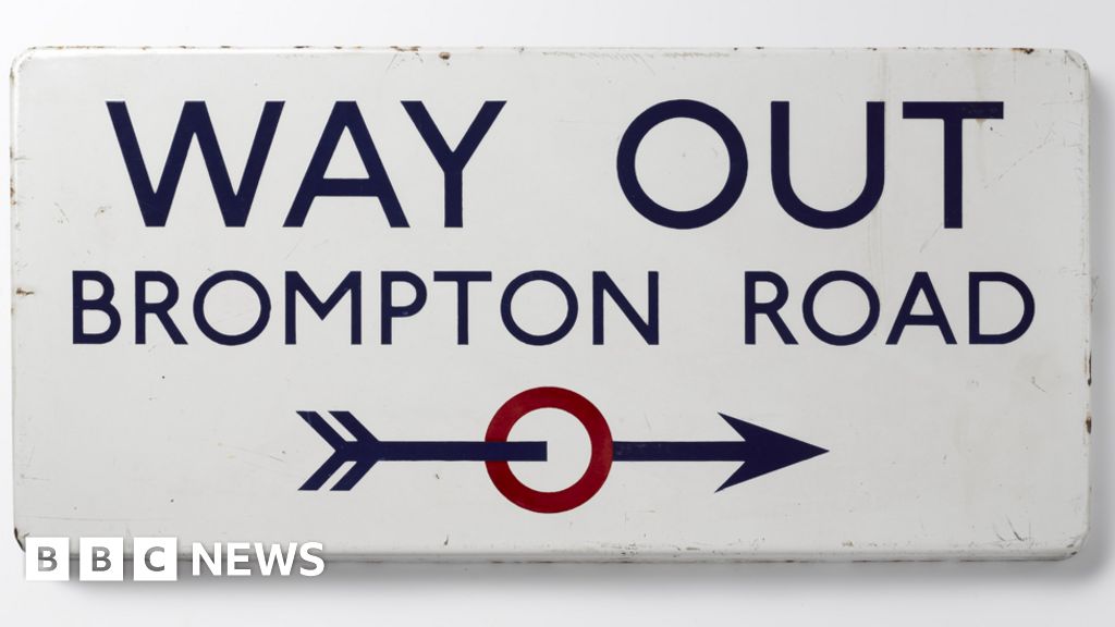 Johnston Sans: The Tube typeface that changed everything - BBC News