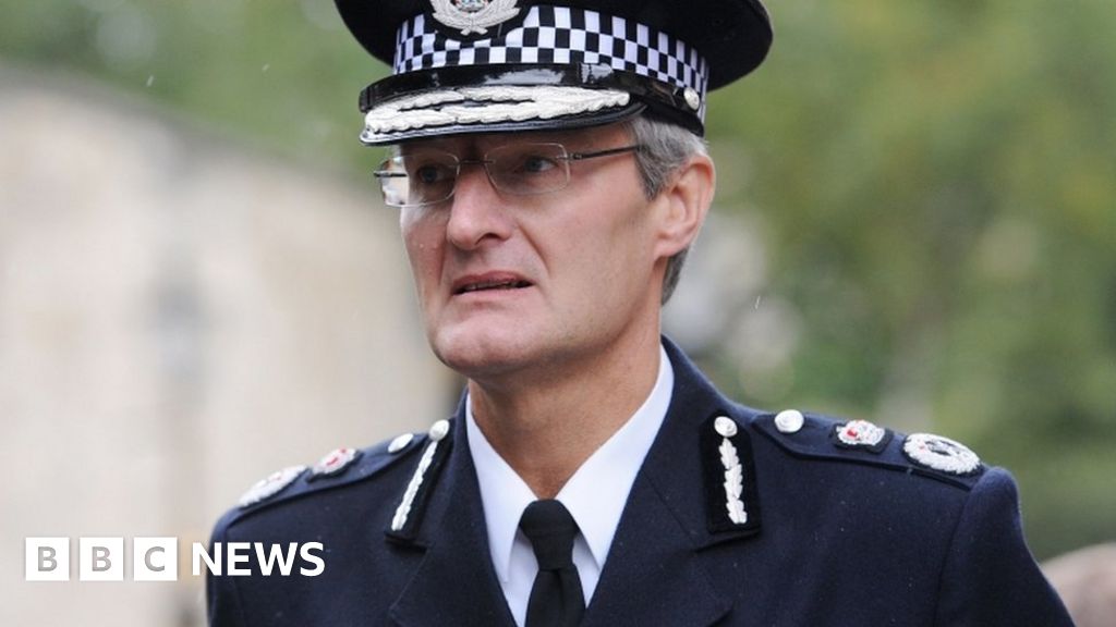 David Crompton decision expected in 'two to eight weeks' - BBC News